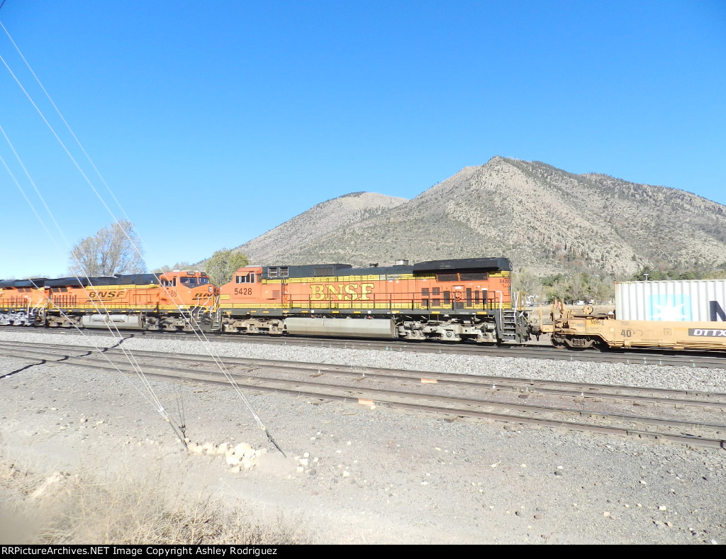 BNSF 5428